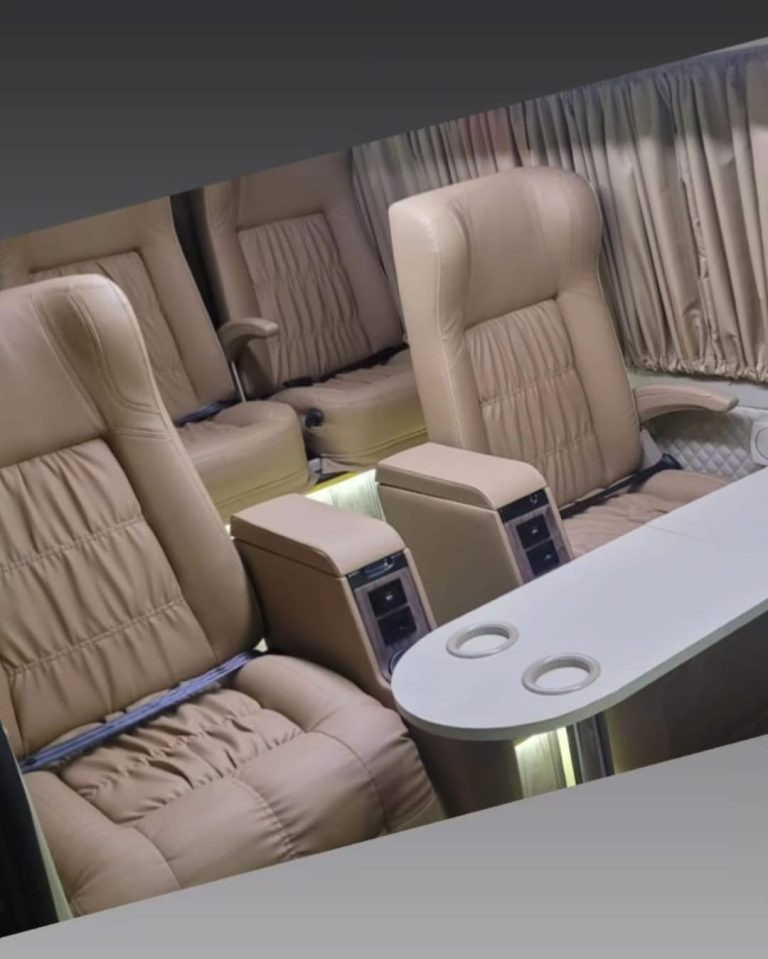 Van Executiva modelo LimovanVan Executiva